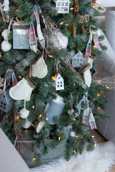 Minimal Christmas Tree (Scandi Style): Tips and Sources - A Pop of Pretty